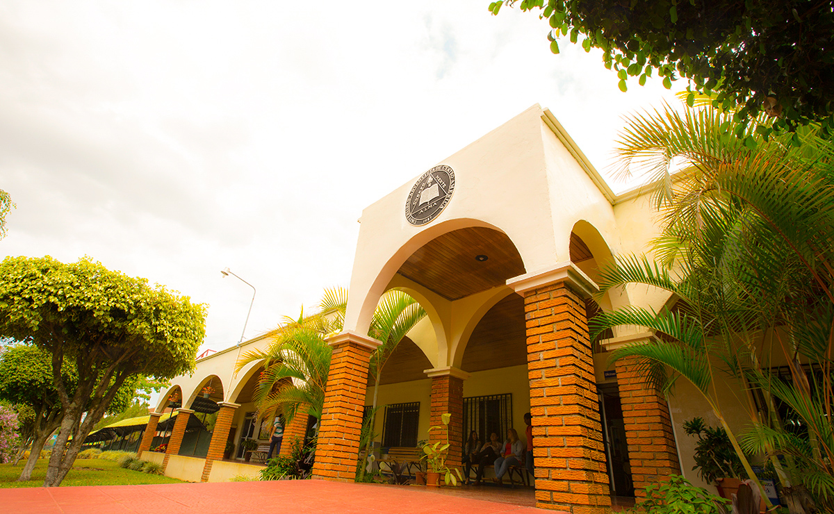 Inicio - Universidad Adventista de Centro América